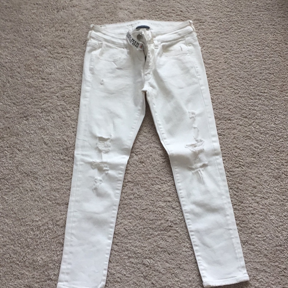 White Ripped Jeans - Gem